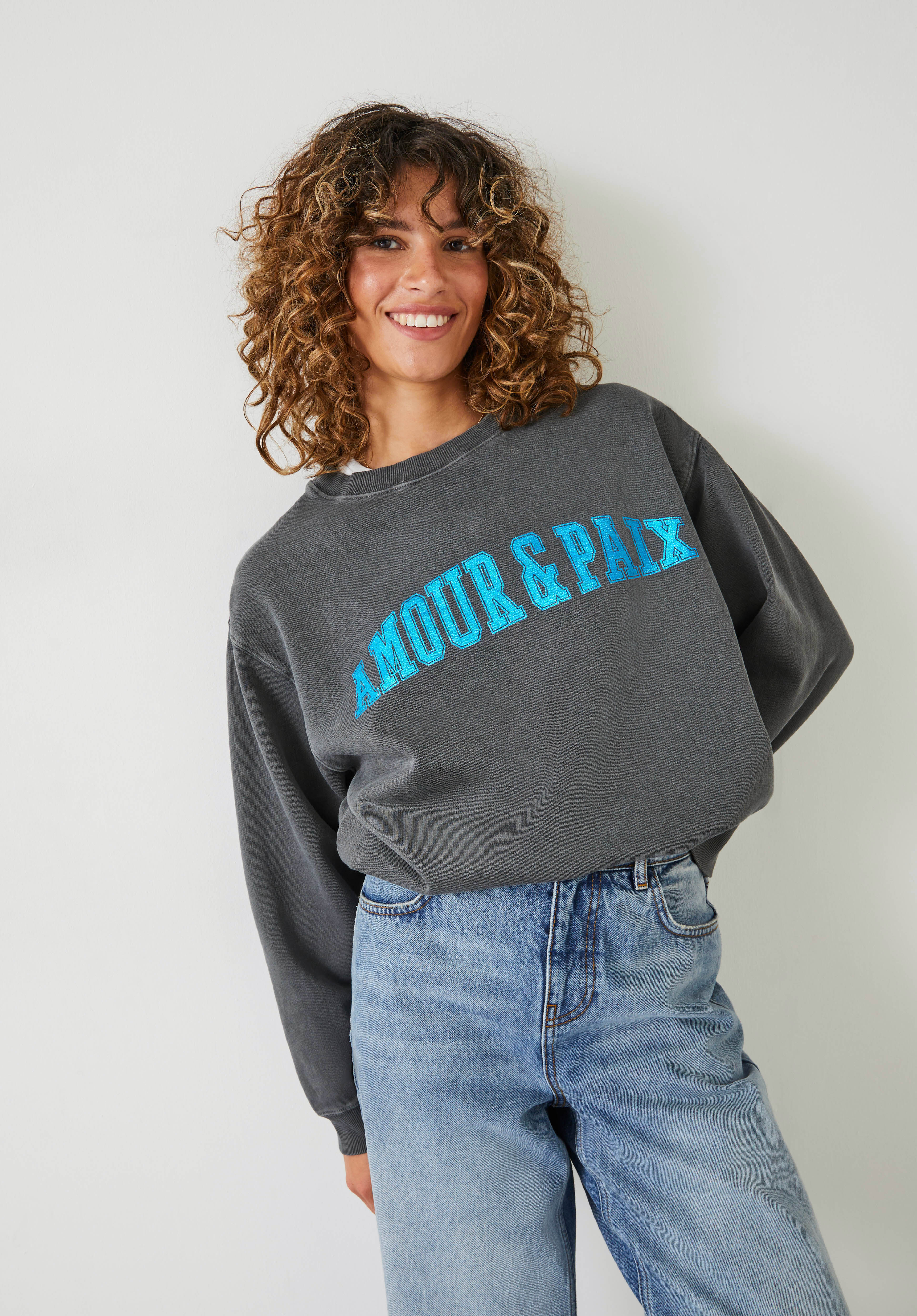 Graphic Sweatshirts hoodies for Women hush